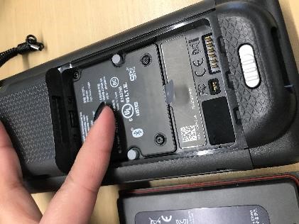 How to insert an SD and SIM card into a CN80 unit